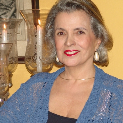 Maria Digna Cavalcanti Pessoa de Queiroz é uma das personagens do livro ...